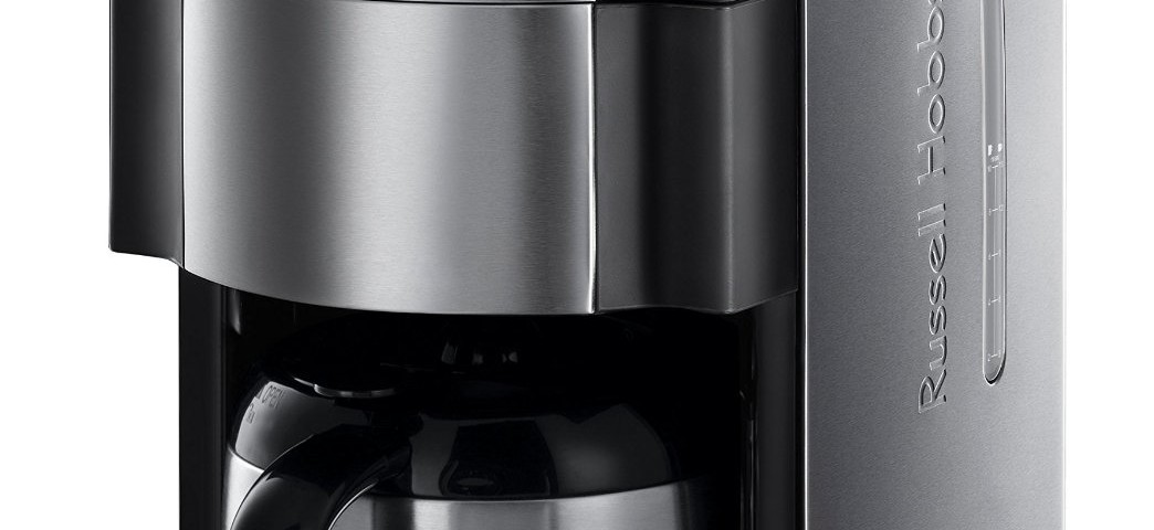 Kaffeemaschine mit Mahlwerk und Thermoskanne im Test